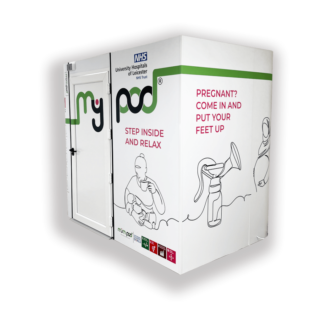 Breastfeeding mother - MumPod® Macro - MumPod Company